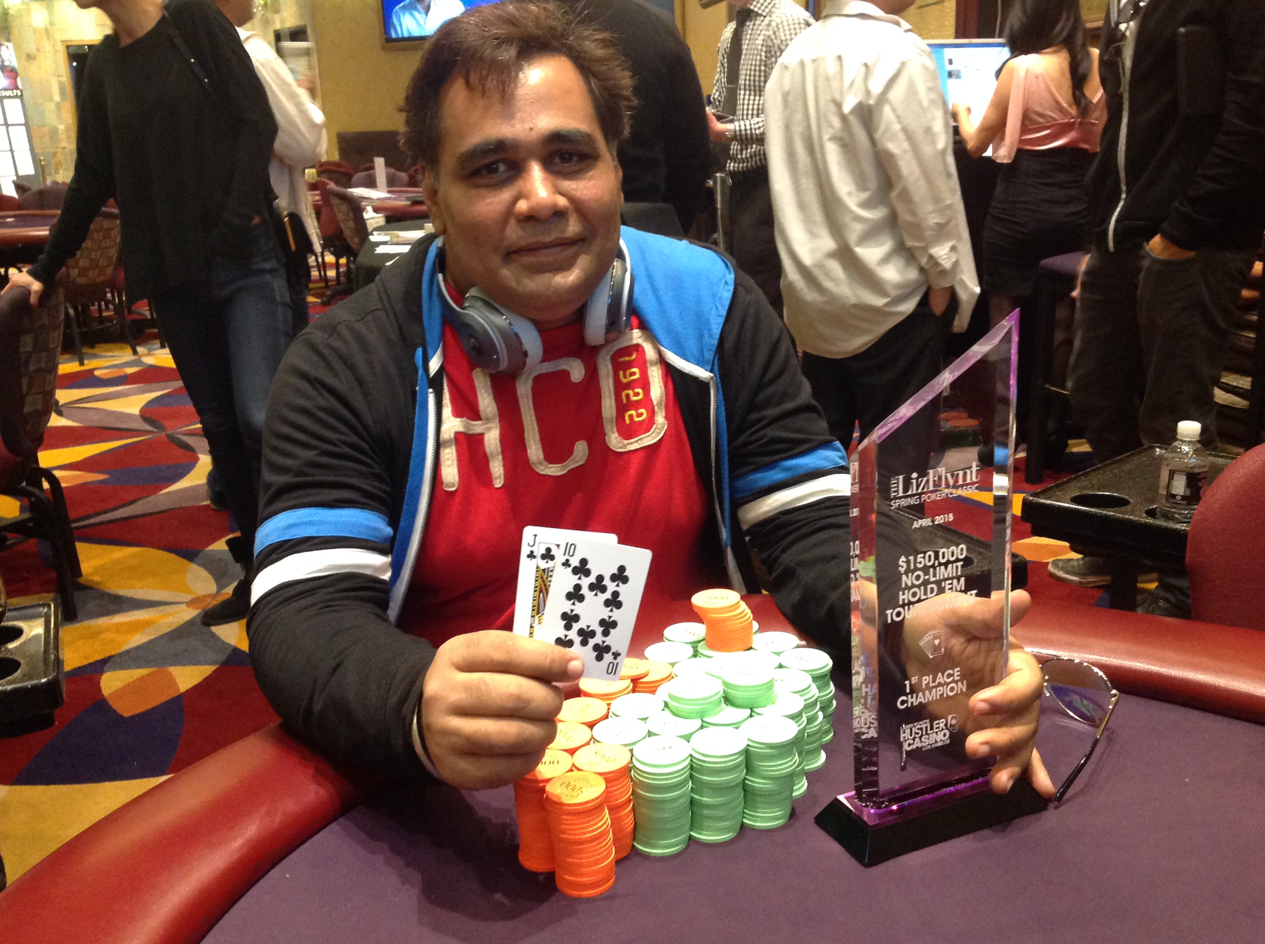 Event #17 Ends in an Eight Way Chop! - HUSTLER Casino